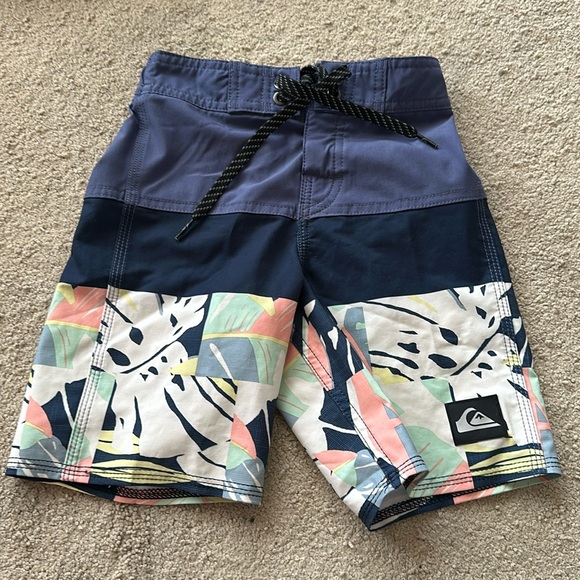 Quiksilver | Swim | Quicksilver Board Shorts 4 | Poshmark